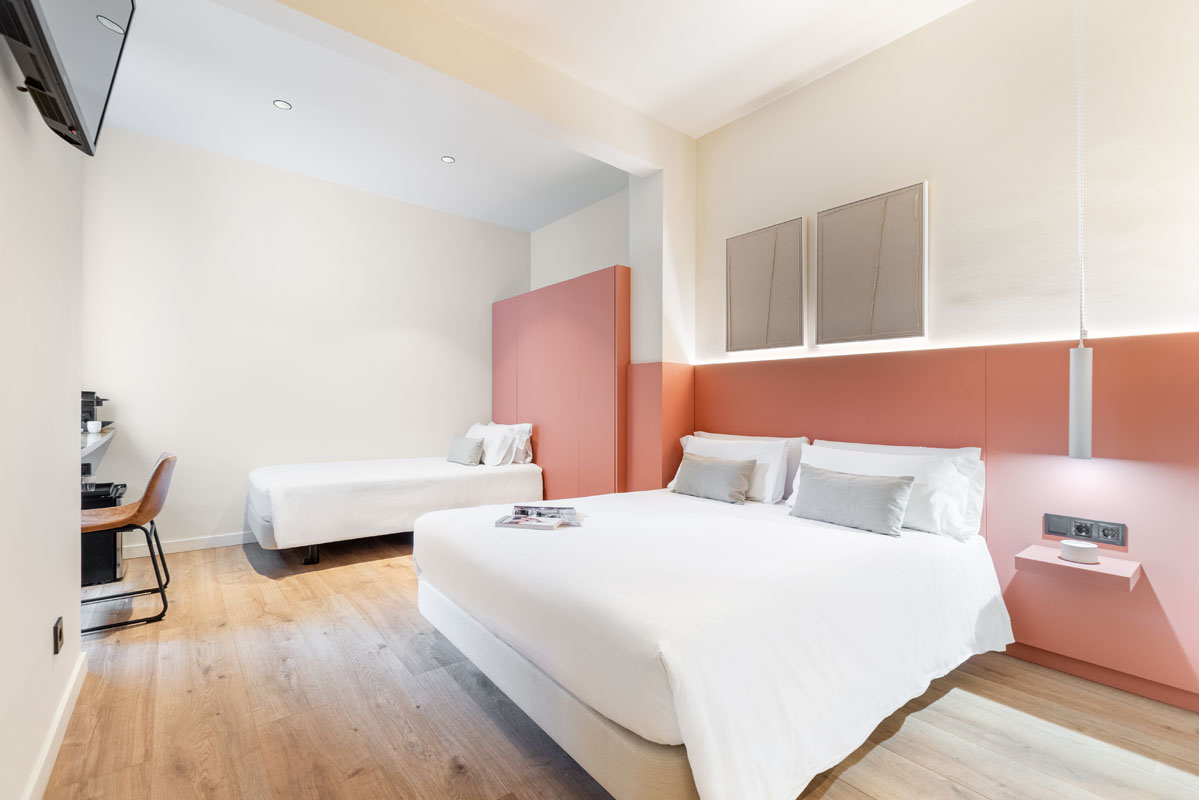 Hotel Boutique Barcelona | LeMar by Aspasios - Triple Room